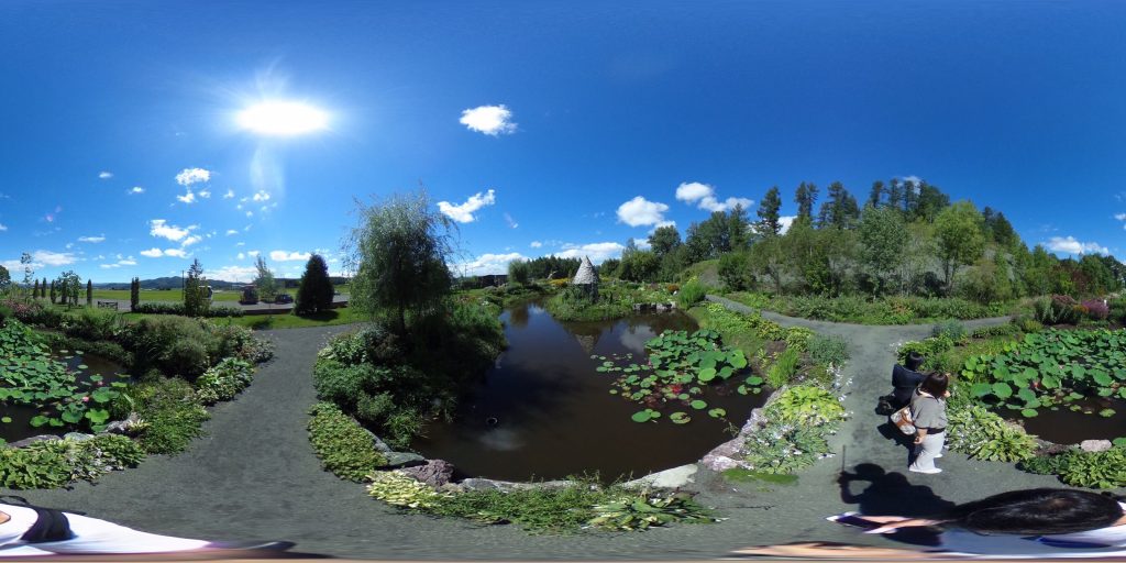 最先端のSNS映え！FacebookとInstagramに360度写真を投稿する方法 | Spacely Tips